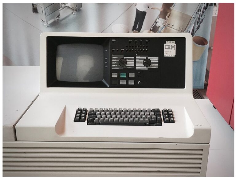 IBM iSeries/AS400 Systems Timeline | Evolution & Milestones